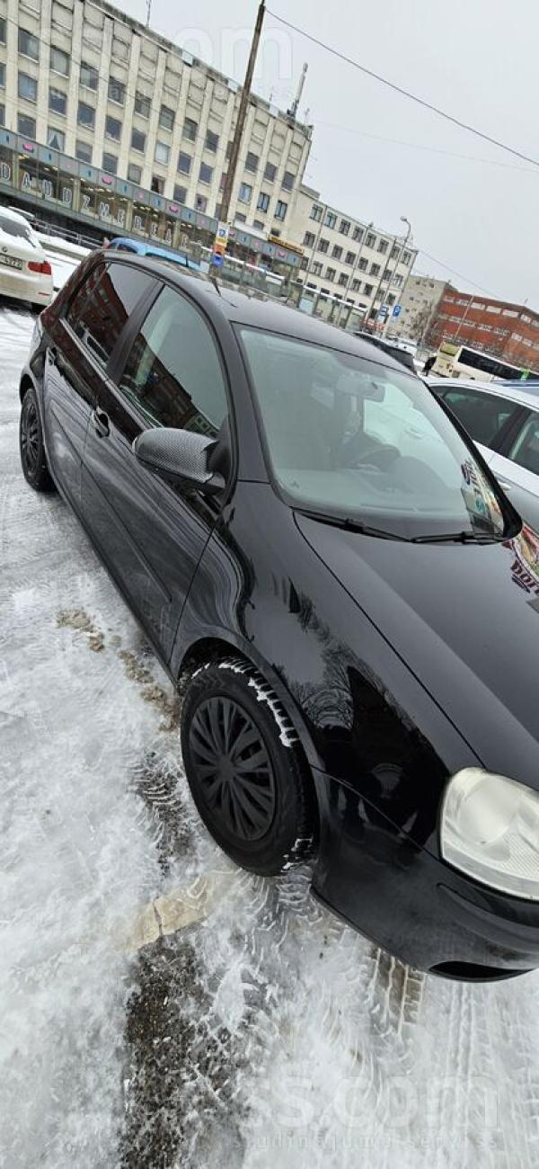 Melns Volkswagen Golf 2006 Rīga, ar dzinēja tilpumu 1.40 L un nobraukumu 194 tūkst. km par 1600 €, foto 5 vietnē AUTOMOTO.COM.LV