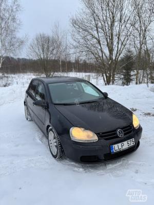 Black Volkswagen Golf 2006 in Vilnius, with an engine capacity of 1.90 L and mileage of 300 thousand km for 1099 €, photo  on AUTOMOTO.COM.LV