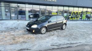 Melns Volkswagen Golf 2006 Viļņa, ar dzinēja tilpumu 1.90 L un nobraukumu 372 tūkst. km par 1000 €, foto  vietnē AUTOMOTO.COM.LV