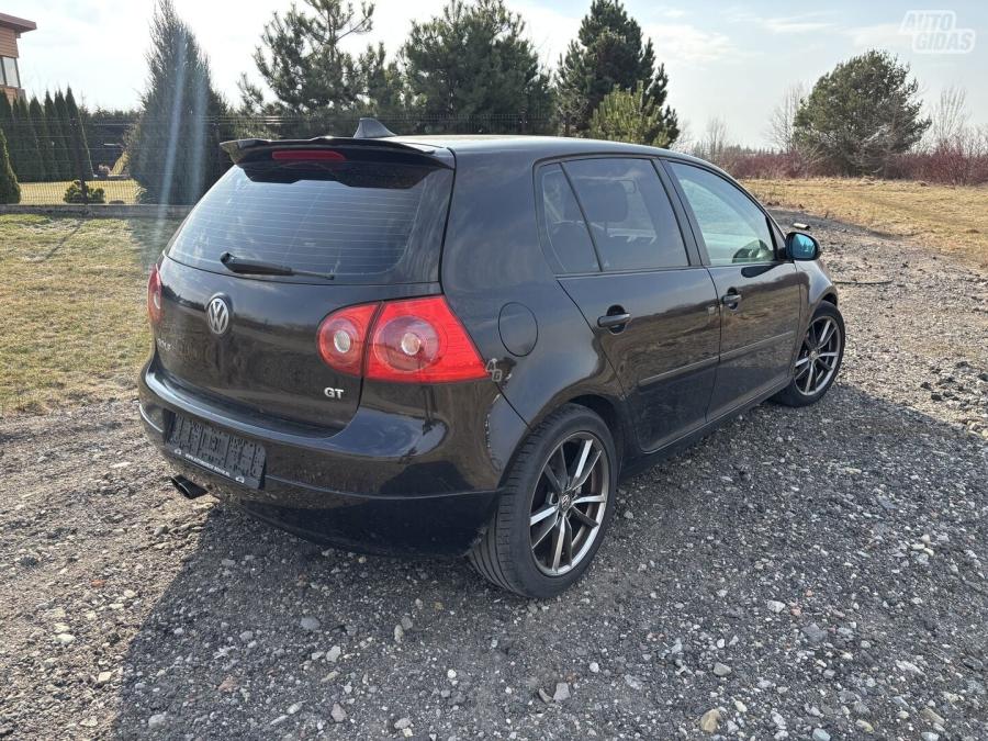 Black Volkswagen Golf 2006 in Kaunas, with an engine capacity of 1.40 L and mileage of 224 thousand km for 2650 €, photo 4 on AUTOMOTO.COM.LV