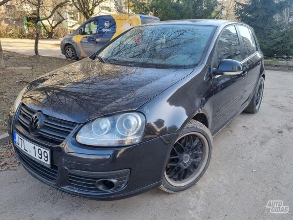 Melns Volkswagen Golf 2006 Kauņa, ar dzinēja tilpumu 1.90 L un nobraukumu 350 tūkst. km par 800 €, foto 1 vietnē AUTOMOTO.COM.LV