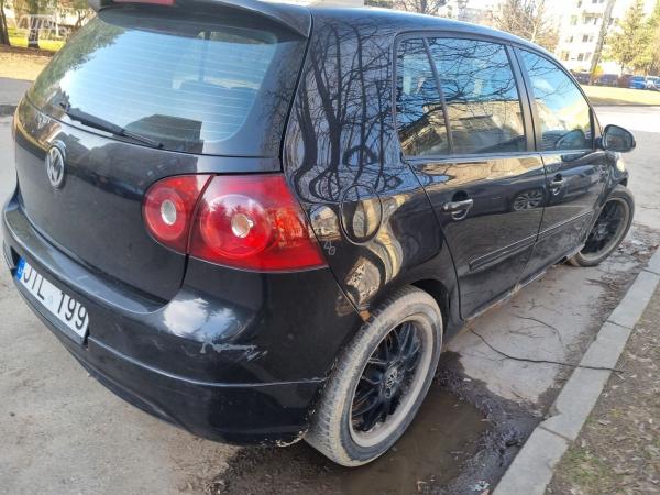 Melns Volkswagen Golf 2006 Kauņa, ar dzinēja tilpumu 1.90 L un nobraukumu 350 tūkst. km par 800 €, foto 4 vietnē AUTOMOTO.COM.LV