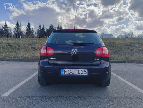 Black Volkswagen Golf 2006 in Kaunas, with an engine capacity of 1.90 L and mileage of 275 thousand km for 1900 €, photo 6 on AUTOMOTO.COM.LV