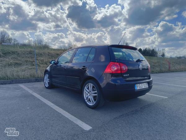 Black Volkswagen Golf 2006 in Kaunas, with an engine capacity of 1.90 L and mileage of 275 thousand km for 1900 €, photo 7 on AUTOMOTO.COM.LV