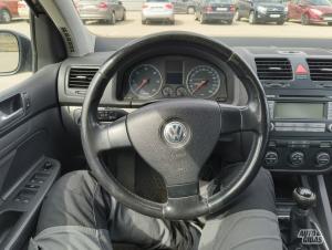 Melns Volkswagen Golf 2006 Kauņa, ar dzinēja tilpumu 1.90 L un nobraukumu 275 tūkst. km par 1900 €, foto 18 vietnē AUTOMOTO.COM.LV