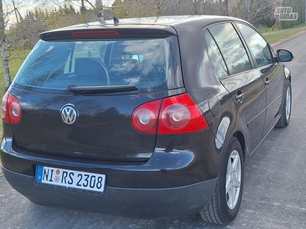 Melns Volkswagen Golf 2006 Mažeikiai, ar dzinēja tilpumu 2.00 L un nobraukumu 2229 tūkst. km par 2750 €, foto 8 vietnē AUTOMOTO.COM.LV