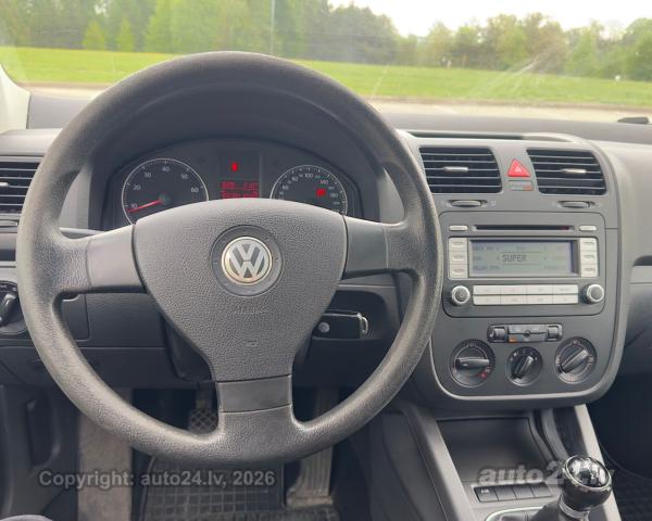 Melns Volkswagen Golf 2006 Tartu, ar dzinēja tilpumu 1.60 L un nobraukumu 166 tūkst. km par 1999 €, foto 10 vietnē AUTOMOTO.COM.LV