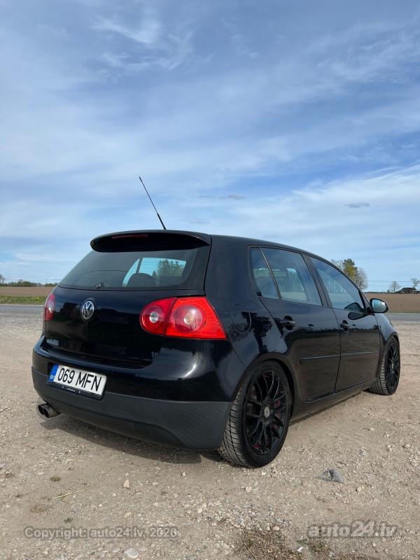 Melns Volkswagen Golf 2006 Tallina, ar dzinēja tilpumu 2.00 L un nobraukumu 290 tūkst. km par 4500 €, foto 2 vietnē AUTOMOTO.COM.LV