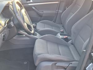 Black Volkswagen Golf 2006 in Mazeikiai, with an engine capacity of 2.00 L and mileage of 223 thousand km for 2750 €, photo 17 on AUTOMOTO.COM.LV