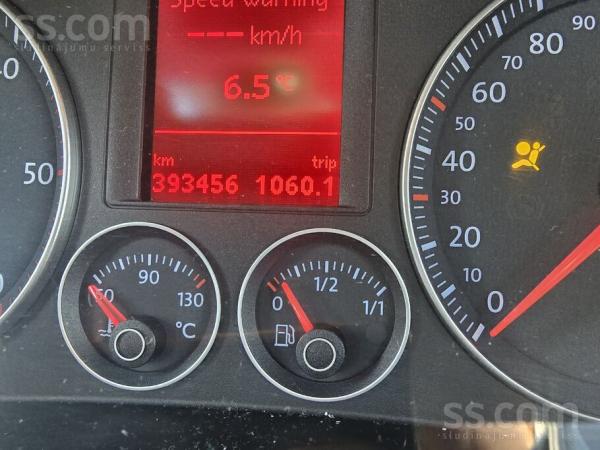 Black Volkswagen Golf 2006 in Riga, with an engine capacity of 2.00 L and mileage of 0 thousand km for 1200 €, photo 7 on AUTOMOTO.COM.LV