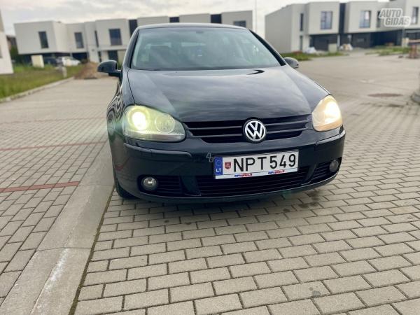 Melns Volkswagen Golf 2006 Viļņa, ar dzinēja tilpumu 1.60 L un nobraukumu 280 tūkst. km par 2400 €, foto 10 vietnē AUTOMOTO.COM.LV