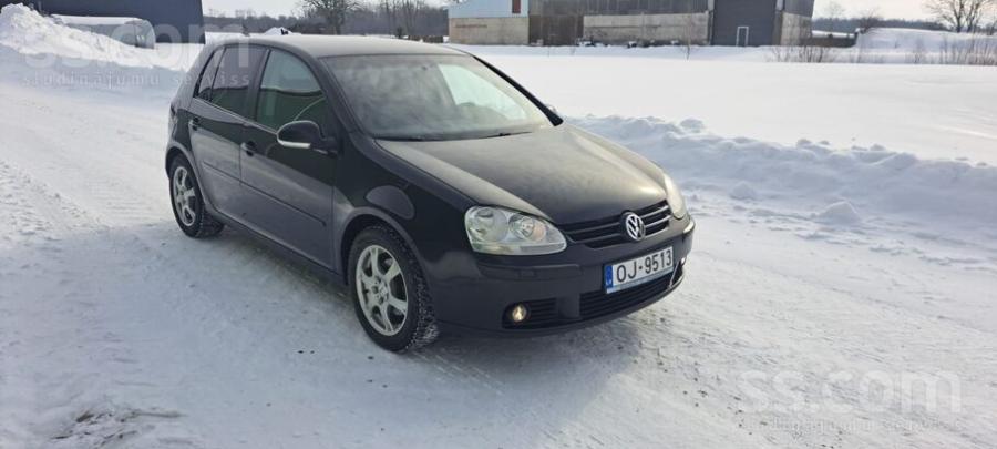 Black Volkswagen Golf 2006 in Bauska, with an engine capacity of 1.90 L and mileage of 440 thousand km for 1850 €, photo 1 on AUTOMOTO.COM.LV