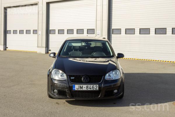 Melns Volkswagen Golf 2006 Rīga, ar dzinēja tilpumu 2.00 L un nobraukumu 299 tūkst. km par 2999 €, foto 4 vietnē AUTOMOTO.COM.LV