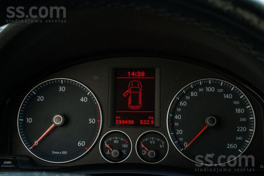 Melns Volkswagen Golf 2006 Rīga, ar dzinēja tilpumu 2.00 L un nobraukumu 299 tūkst. km par 2999 €, foto 13 vietnē AUTOMOTO.COM.LV