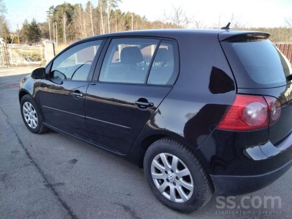 Melns Volkswagen Golf 2006 Rēzekne, ar dzinēja tilpumu 2.00 L un nobraukumu 255 tūkst. km par 2450 €, foto 4 vietnē AUTOMOTO.COM.LV
