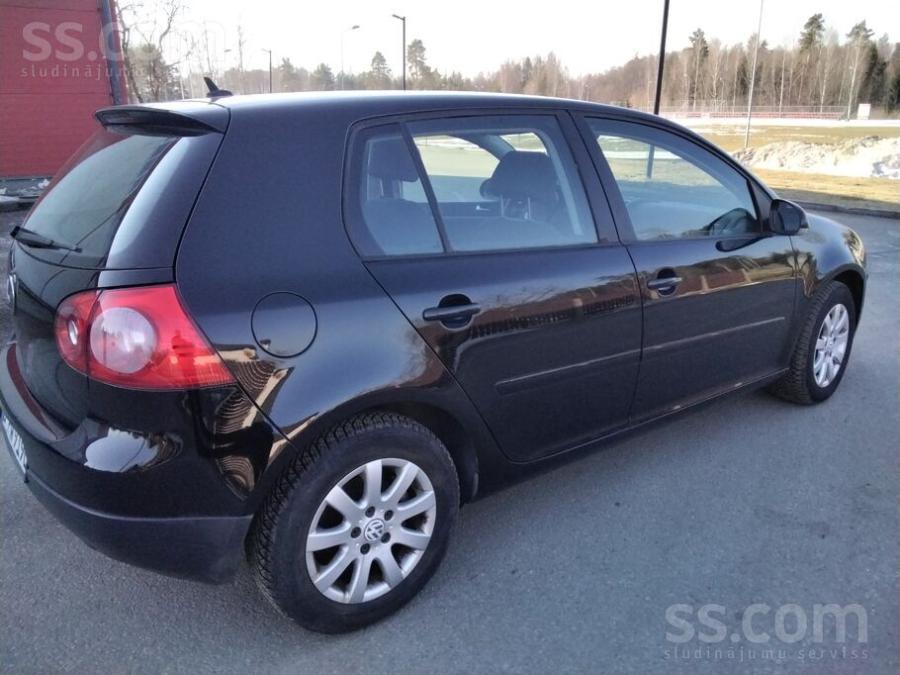 Melns Volkswagen Golf 2006 Rēzekne, ar dzinēja tilpumu 2.00 L un nobraukumu 255 tūkst. km par 2450 €, foto 4 vietnē AUTOMOTO.COM.LV
