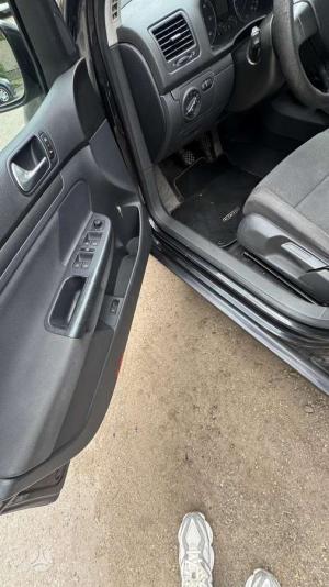 Черный Фольксваген Гольф 2006 в Каунас, объемом двигателя 1.90 л и пробегом 240 тыс. км за 700 €, фото 19 на AUTOMOTO.COM.LV