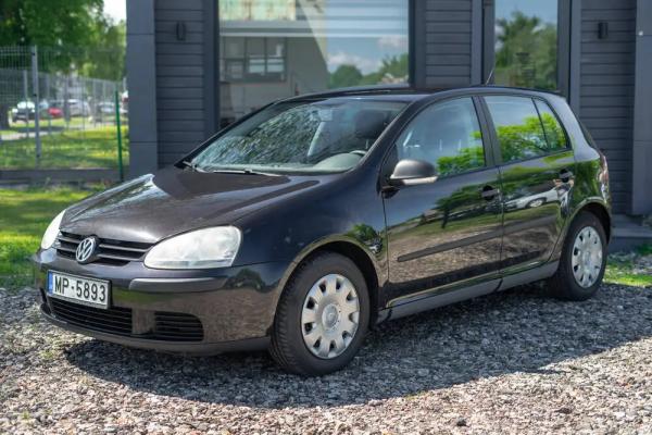 Black Volkswagen Golf 2006 in Liepaja, with an engine capacity of 1.90 L and mileage of 338 thousand km for 2200 €, photo 1 on AUTOMOTO.COM.LV