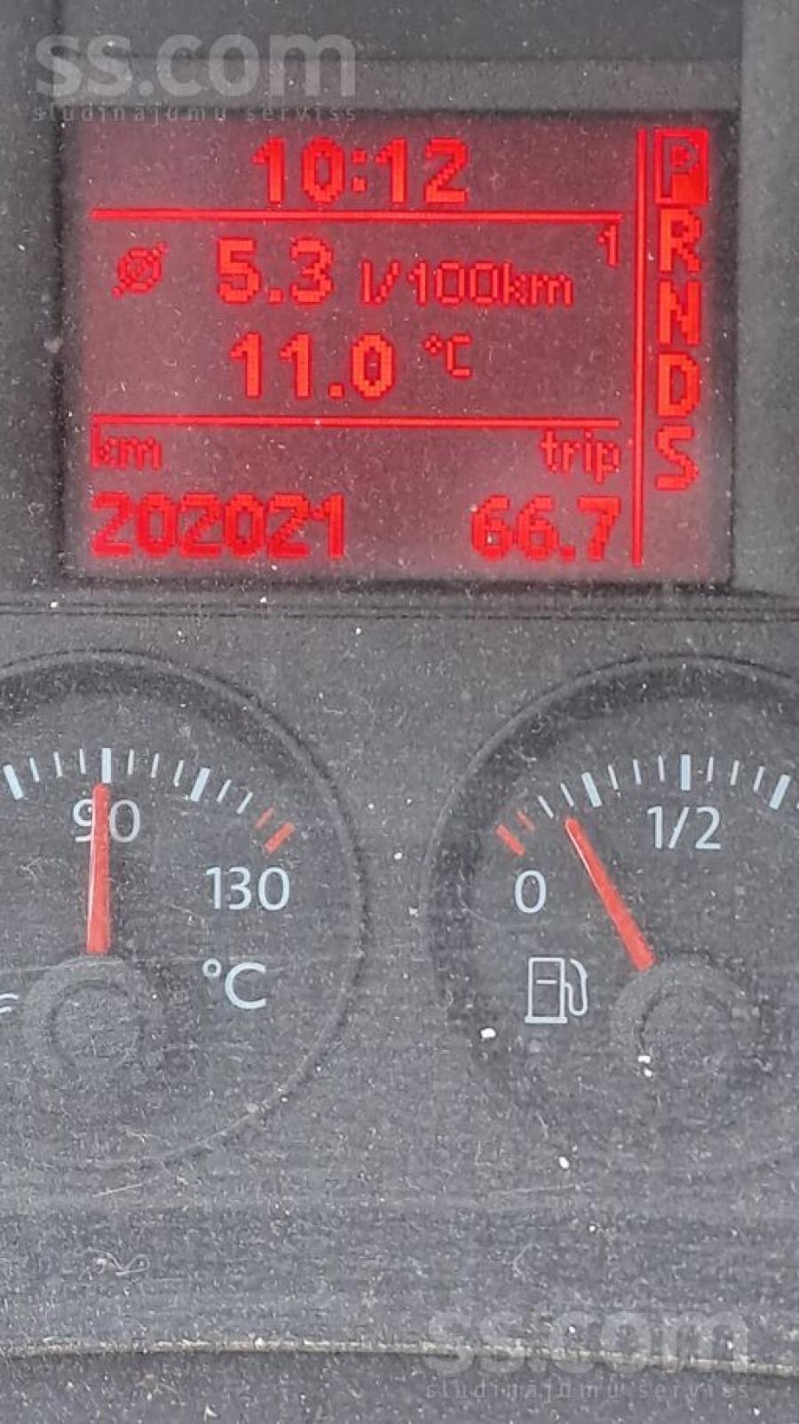 Melns Volkswagen Golf 2006 Jelgava, ar dzinēja tilpumu 1.90 L un nobraukumu 203 tūkst. km par 2550 €, foto 8 vietnē AUTOMOTO.COM.LV