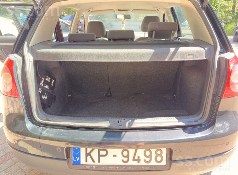 Melns Volkswagen Golf 2006 Jūrmala, ar dzinēja tilpumu 1.90 L un nobraukumu 297 tūkst. km par 2000 €, foto 8 vietnē AUTOMOTO.COM.LV