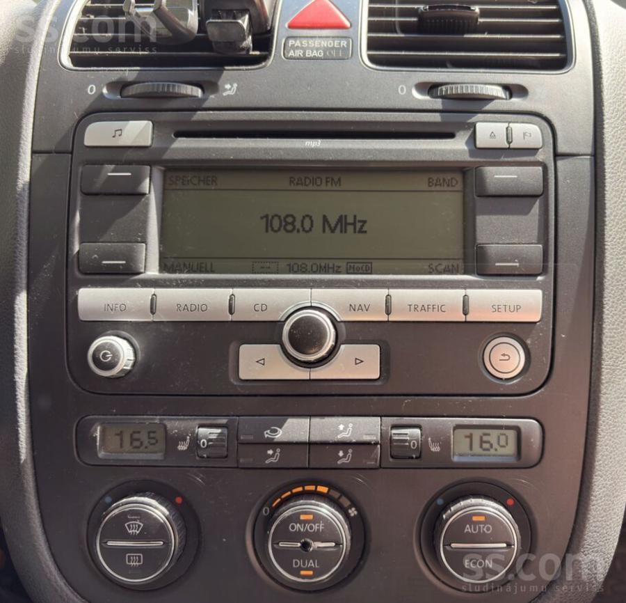Melns Volkswagen Golf 2006 Jūrmala, ar dzinēja tilpumu 1.90 L un nobraukumu 297 tūkst. km par 2000 €, foto 11 vietnē AUTOMOTO.COM.LV