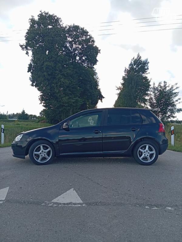 Melns Volkswagen Golf 2006 Kazlų Rūda, ar dzinēja tilpumu 1.90 L un nobraukumu 315 tūkst. km par 2150 €, foto 5 vietnē AUTOMOTO.COM.LV