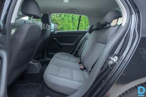Melns Volkswagen Golf 2006 Liepāja, ar dzinēja tilpumu 1.90 L un nobraukumu 338 tūkst. km par 2200 €, foto 7 vietnē AUTOMOTO.COM.LV