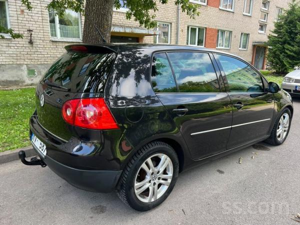 Black Volkswagen Golf 2006 in Tukums, with an engine capacity of 2.00 L and mileage of 299 thousand km for 3000 €, photo 9 on AUTOMOTO.COM.LV