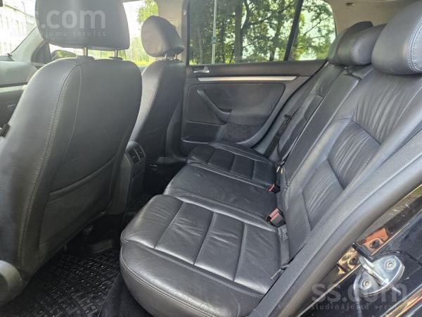 Black Volkswagen Golf 2006 in Jelgava, with an engine capacity of 1.90 L and mileage of 202 thousand km for 2350 €, photo 7 on AUTOMOTO.COM.LV