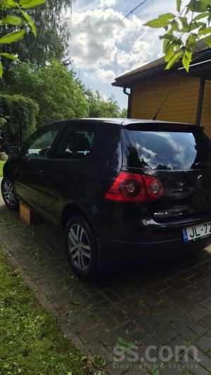 Melns Volkswagen Golf 2006 Talsi, ar dzinēja tilpumu 1.40 L un nobraukumu 233 tūkst. km par 1000 €, foto 4 vietnē AUTOMOTO.COM.LV