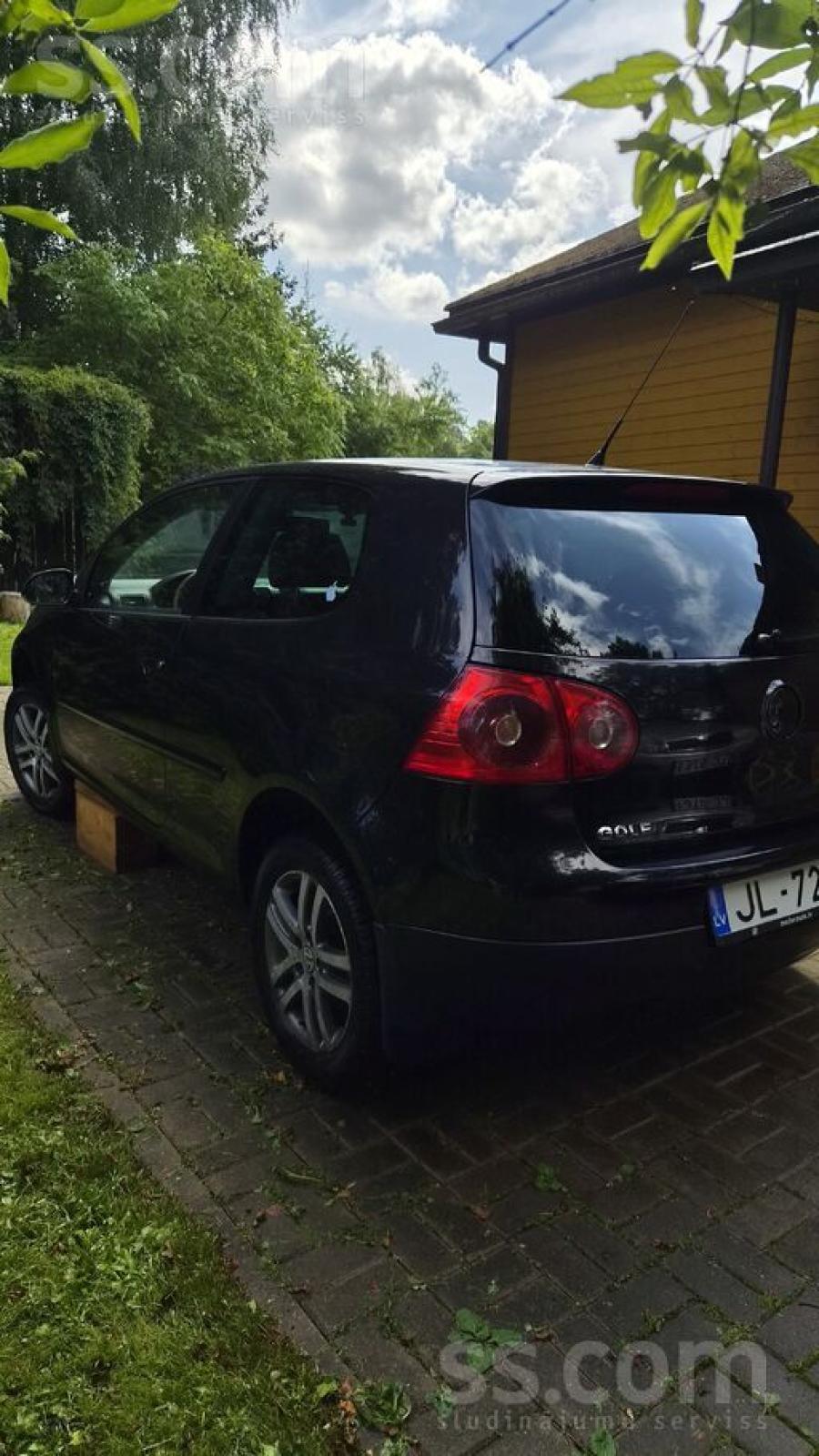 Melns Volkswagen Golf 2006 Talsi, ar dzinēja tilpumu 1.40 L un nobraukumu 233 tūkst. km par 1000 €, foto 4 vietnē AUTOMOTO.COM.LV