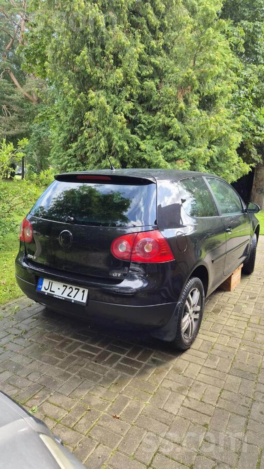 Melns Volkswagen Golf 2006 Talsi, ar dzinēja tilpumu 1.40 L un nobraukumu 233 tūkst. km par 1000 €, foto 5 vietnē AUTOMOTO.COM.LV