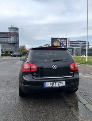 Black Volkswagen Golf 2006 in Vilnius, with an engine capacity of 1.90 L and mileage of 292 thousand km for 1600 €, photo 6 on AUTOMOTO.COM.LV