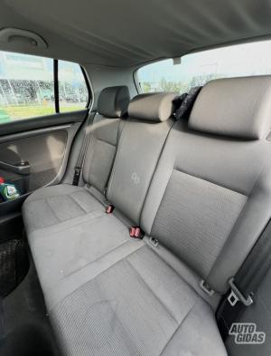 Black Volkswagen Golf 2006 in Vilnius, with an engine capacity of 1.90 L and mileage of 292 thousand km for 1600 €, photo 10 on AUTOMOTO.COM.LV