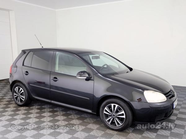 Black Volkswagen Golf 2006 in Tallinn, with an engine capacity of 1.60 L and mileage of 327 thousand km for 1199 €, photo 1 on AUTOMOTO.COM.LV