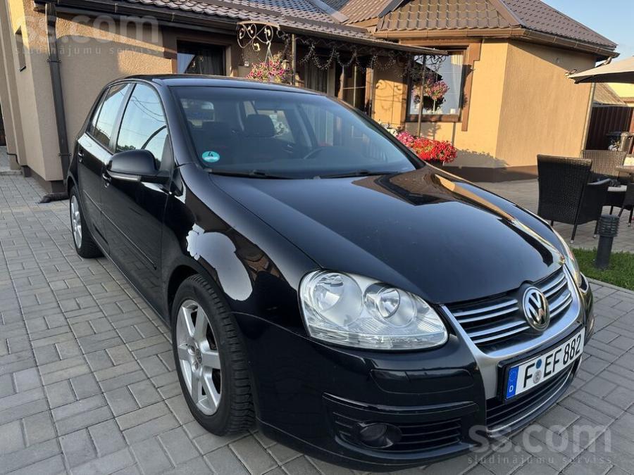 Melns Volkswagen Golf 2006 Daugavpils, ar dzinēja tilpumu 1.90 L un nobraukumu 253 tūkst. km par 2650 €, foto 4 vietnē AUTOMOTO.COM.LV