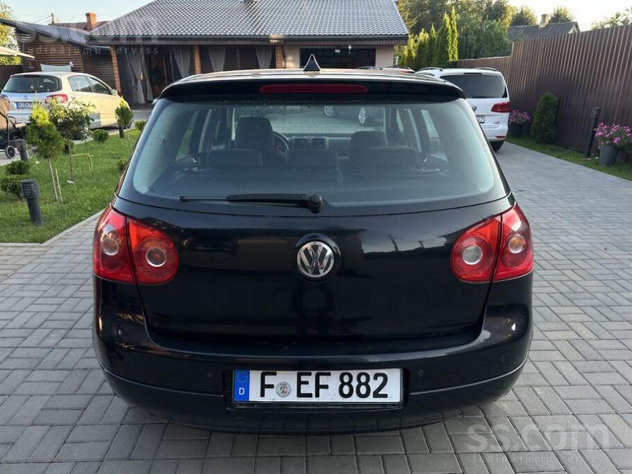 Melns Volkswagen Golf 2006 Daugavpils, ar dzinēja tilpumu 1.90 L un nobraukumu 253 tūkst. km par 2650 €, foto 7 vietnē AUTOMOTO.COM.LV