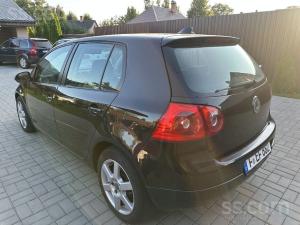 Melns Volkswagen Golf 2006 Daugavpils, ar dzinēja tilpumu 1.90 L un nobraukumu 253 tūkst. km par 2650 €, foto 8 vietnē AUTOMOTO.COM.LV