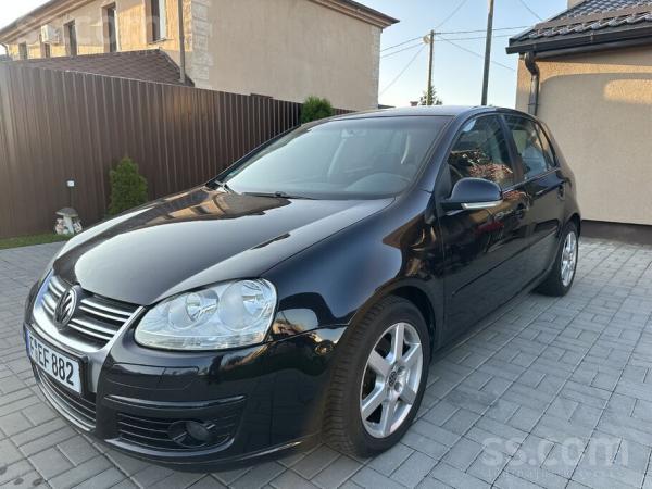 Black Volkswagen Golf 2006 in Daugavpils, with an engine capacity of 1.90 L and mileage of 253 thousand km for 2650 €, photo 8 on AUTOMOTO.COM.LV