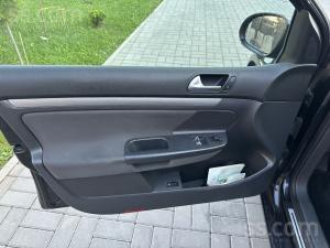 Melns Volkswagen Golf 2006 Daugavpils, ar dzinēja tilpumu 1.90 L un nobraukumu 253 tūkst. km par 2650 €, foto 14 vietnē AUTOMOTO.COM.LV