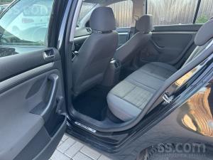 Melns Volkswagen Golf 2006 Daugavpils, ar dzinēja tilpumu 1.90 L un nobraukumu 253 tūkst. km par 2650 €, foto 15 vietnē AUTOMOTO.COM.LV