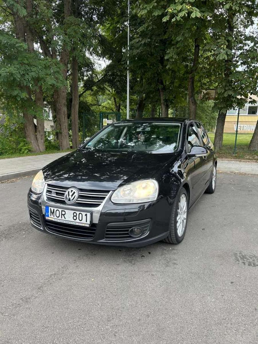 Melns Volkswagen Golf 2006 Viļņa, ar dzinēja tilpumu 1.97 L un nobraukumu 241 tūkst. km par 3400 €, foto 1 vietnē AUTOMOTO.COM.LV