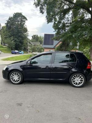 Melns Volkswagen Golf 2006 Viļņa, ar dzinēja tilpumu 1.97 L un nobraukumu 241 tūkst. km par 3400 €, foto 5 vietnē AUTOMOTO.COM.LV
