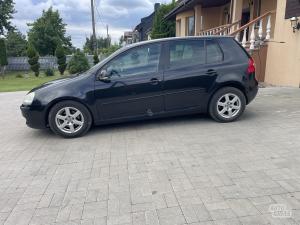 Melns Volkswagen Golf 2006 Viļņa, ar dzinēja tilpumu 1.60 L un nobraukumu 269 tūkst. km par 1800 €, foto 7 vietnē AUTOMOTO.COM.LV