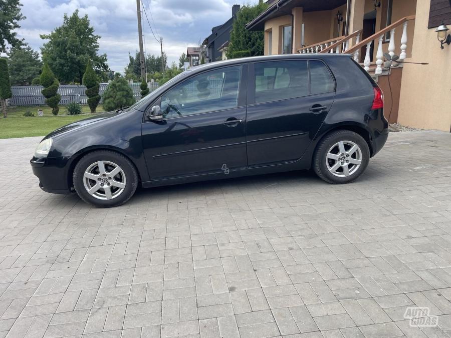 Melns Volkswagen Golf 2006 Viļņa, ar dzinēja tilpumu 1.60 L un nobraukumu 269 tūkst. km par 1800 €, foto 7 vietnē AUTOMOTO.COM.LV