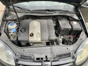 Melns Volkswagen Golf 2006 Viļņa, ar dzinēja tilpumu 1.60 L un nobraukumu 269 tūkst. km par 1800 €, foto 15 vietnē AUTOMOTO.COM.LV