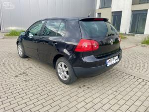 Melns Volkswagen Golf 2006 Viļņa, ar dzinēja tilpumu 1.60 L un nobraukumu 269 tūkst. km par 1900 €, foto 3 vietnē AUTOMOTO.COM.LV