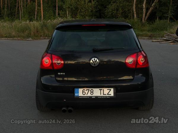 Melns Volkswagen Golf 2006 Tallina, ar dzinēja tilpumu 2.00 L un nobraukumu 360 tūkst. km par 4900 €, foto 4 vietnē AUTOMOTO.COM.LV