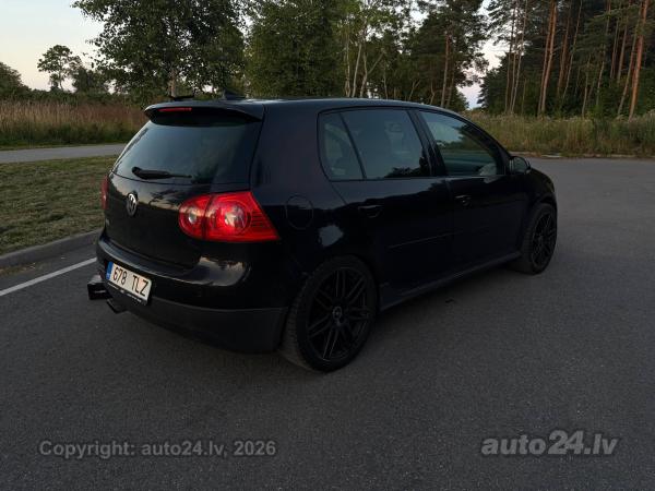 Melns Volkswagen Golf 2006 Tallina, ar dzinēja tilpumu 2.00 L un nobraukumu 360 tūkst. km par 4900 €, foto 5 vietnē AUTOMOTO.COM.LV