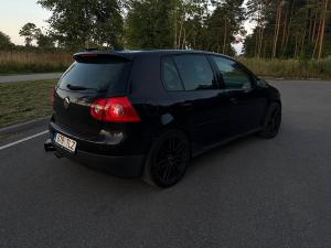 Black Volkswagen Golf 2006 in Tallinn, with an engine capacity of 2.00 L and mileage of 359 thousand km for 4900 €, photo 6 on AUTOMOTO.COM.LV